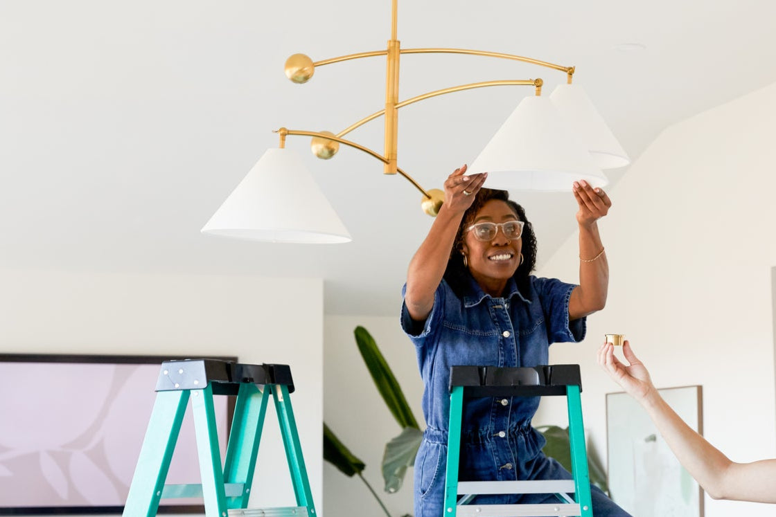 E26 G25 MATTE WHITE LED BULB, 4-PACK